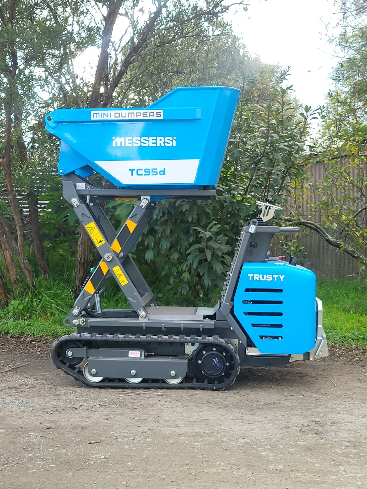 Messersi TC95d mini tracked dumper - Lambe Construction